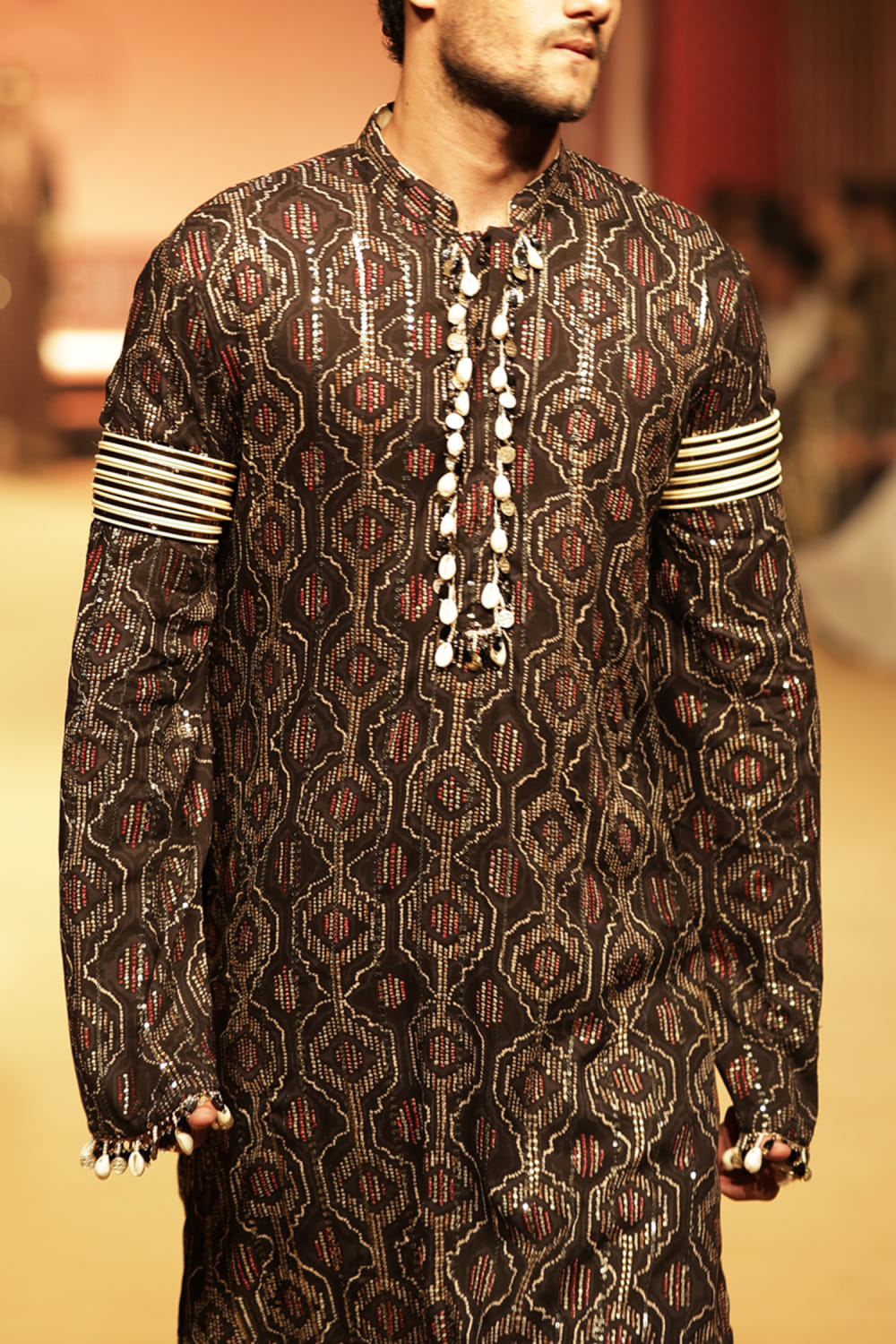 Buy Black and white ajrakh print kurta set by Nitya Bajaj at Aashni and Co