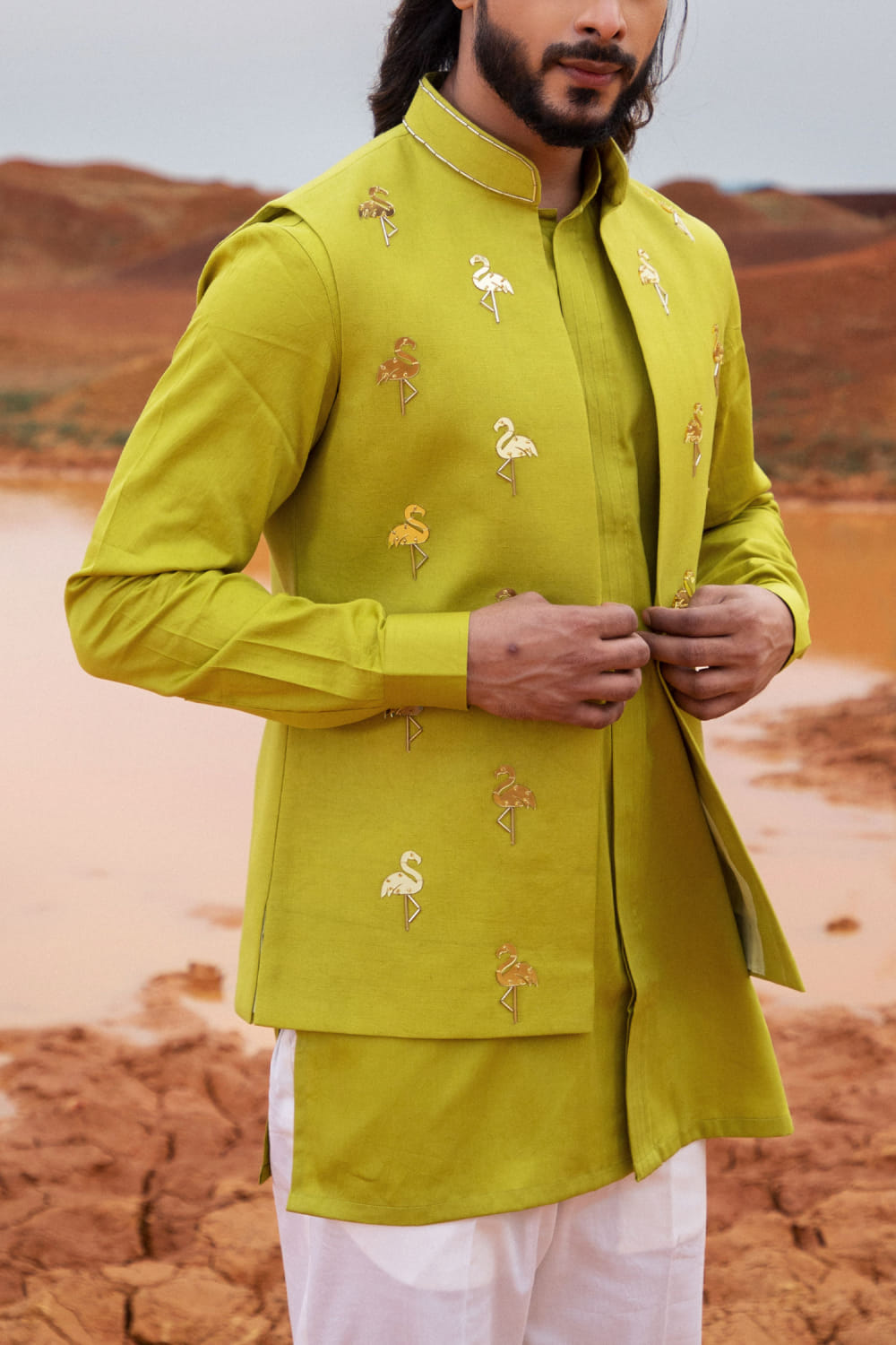 Buy Green motif embroidered bandi kurta set by Runit Gupta at Aashni and Co